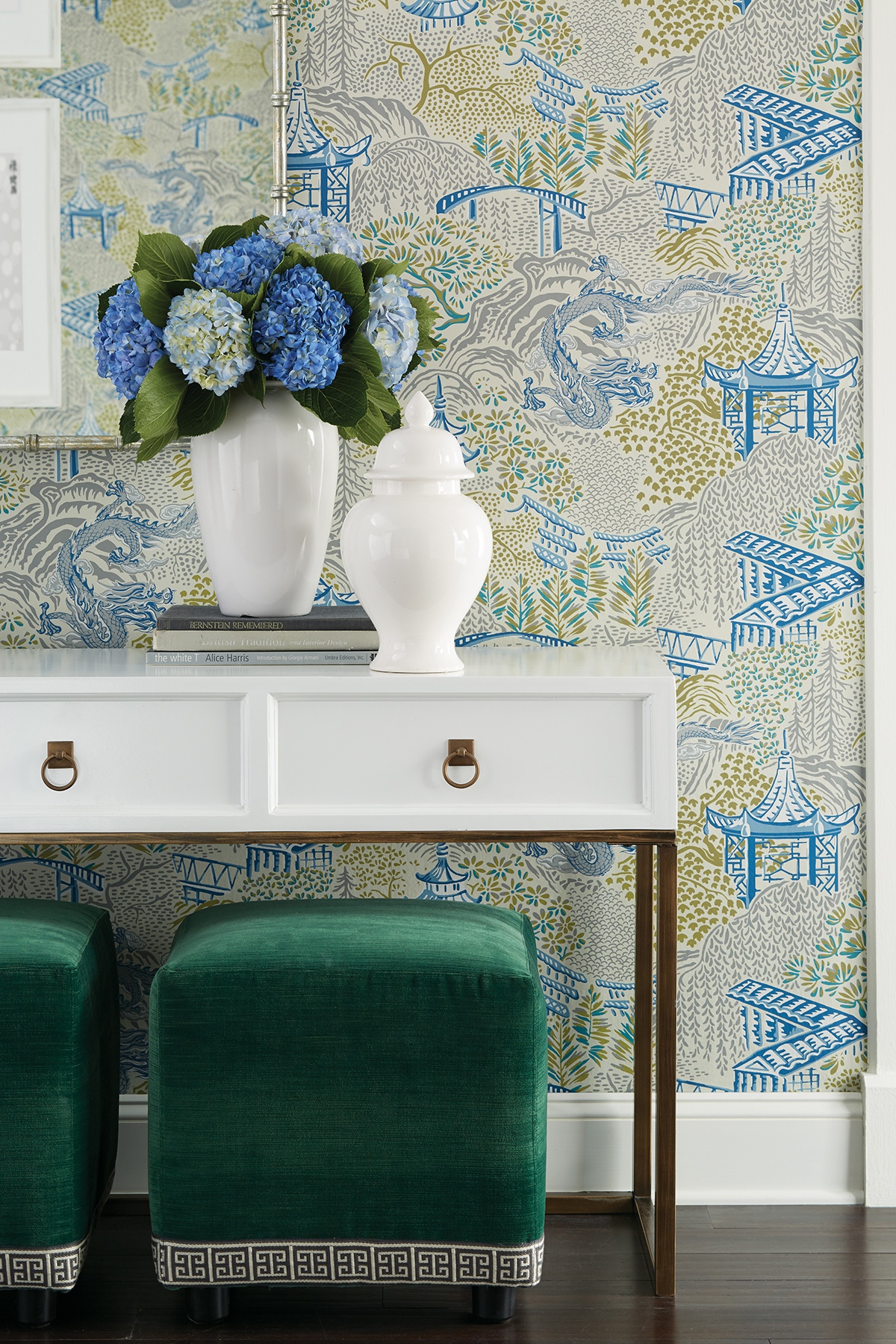 Vern Yip - Wallcovering for Trend